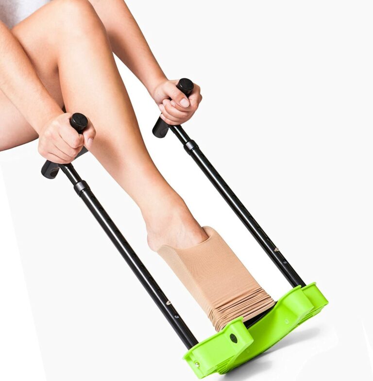 Quel enfile-bas de contention choisir ? - Mon guide senior